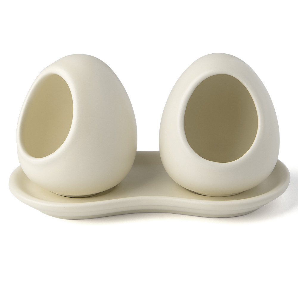 Nigella Lawson - Cream Salt and Pepper Piglet Set | Peter's of Kensington