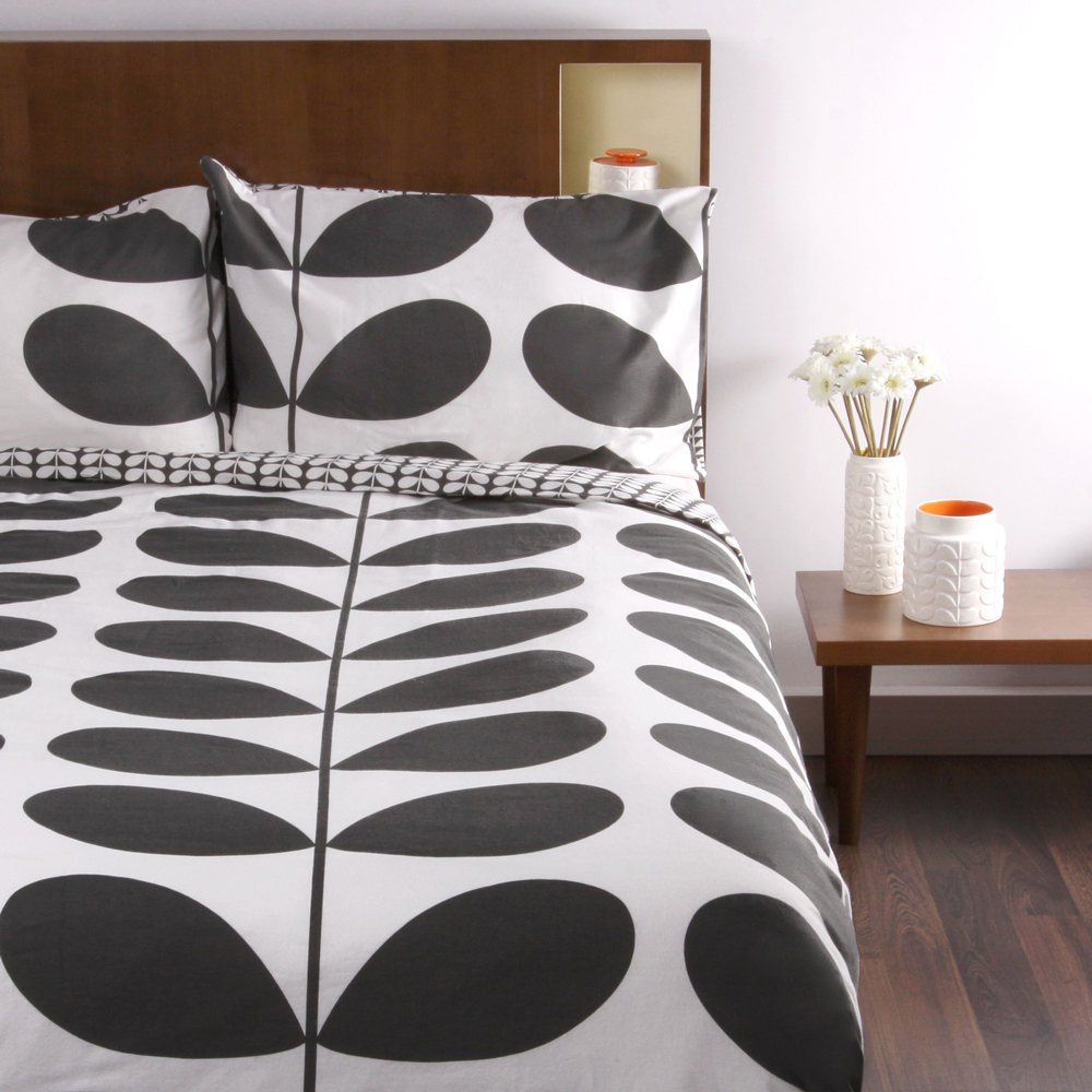 Orla Kiely - Flannel GiantStem Granite Queen Quilt Cover Set | Peter's ...